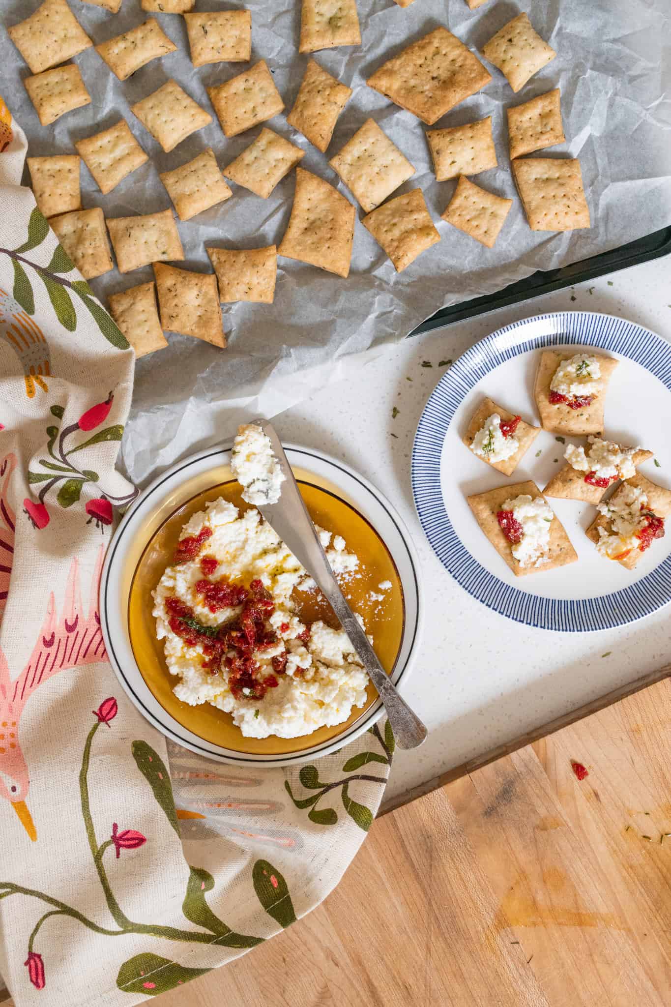 Sourdough Herb Crackers - sarahtherese.co